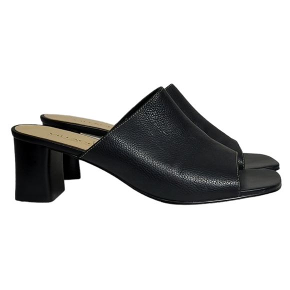 Liz Claiborne | Shoes | Liz Claiborne Leather Princes Villager Slide ...